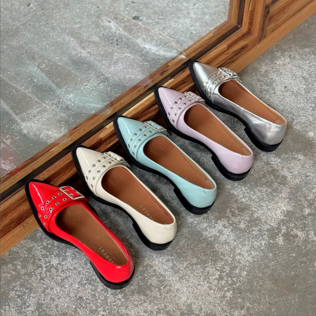 Pavement | Shop smukke loafers, ballerinaer og støvler – Lisen.dk