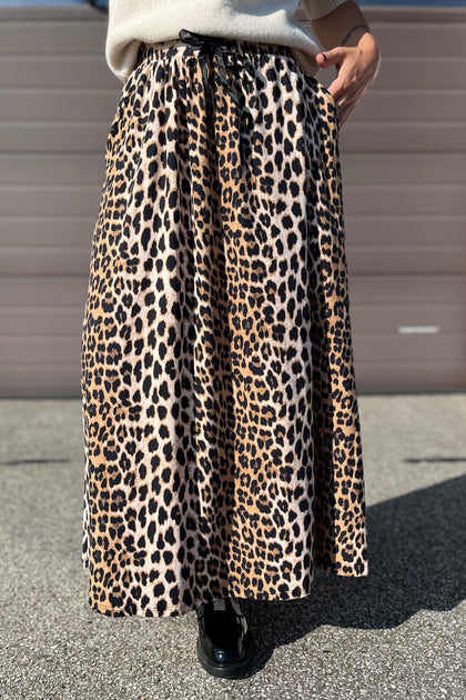 Leopard nederdel | Smukke designs i luksuriøse tekstiler – Lisen.dk
